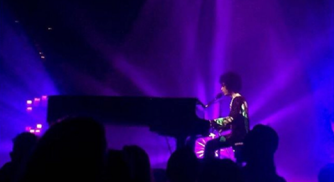 Prince Rocks Oakland On "Piano And A Microphone' Tour