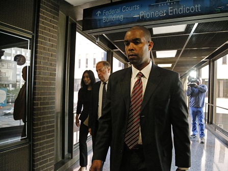 Ex-FBI Agent Gets 4 Years In Prison For Leaking Documents