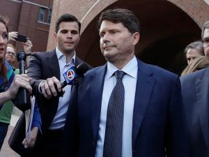 Executive Gets 4 Months For Bribing Son’s Way Into USC | Black America Web
